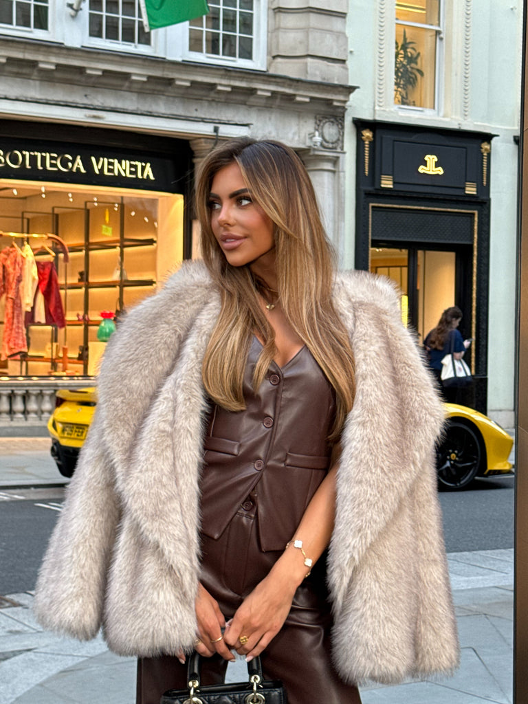 Alaska Fur Coat - Beige – Sorelleuk